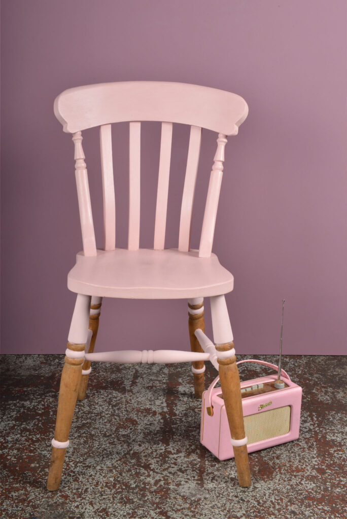 Simple tutorial for painting a chair - Earthborn Paints