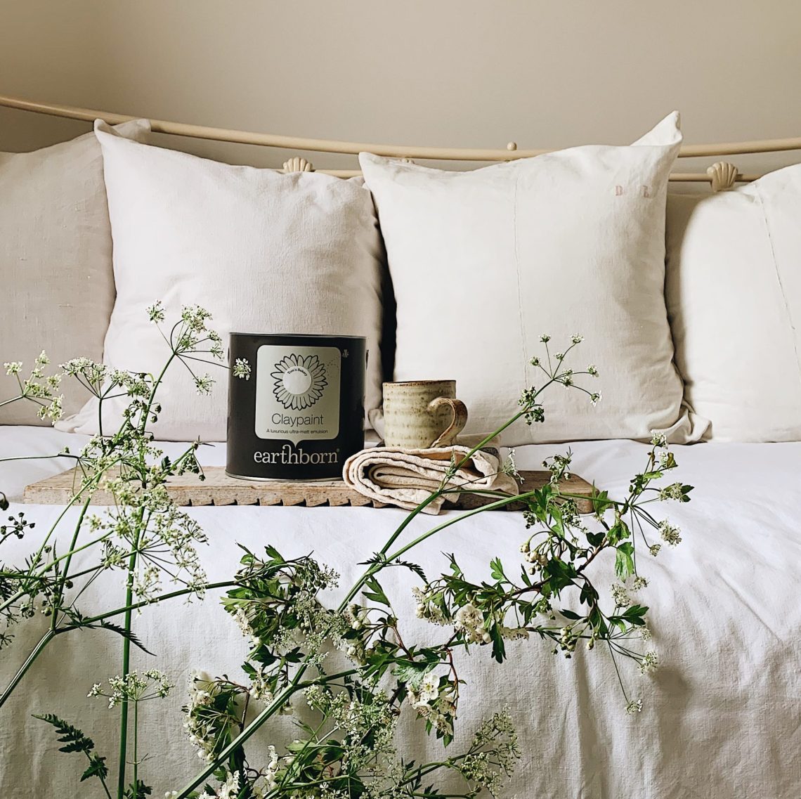 Tea with Ruby creates a neutral bedroom